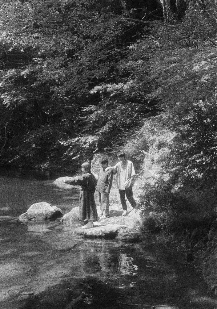 Japanese Band yuragi(揺らぎ) release New Album "Here I Stand"!